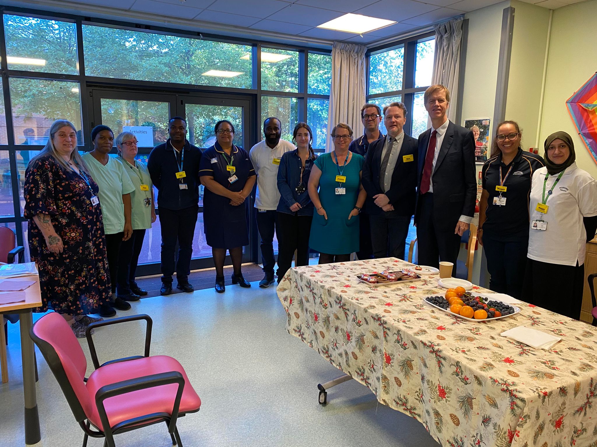 Sir Stephen Timms MP visits East Ham Care Centre | East London NHS ...